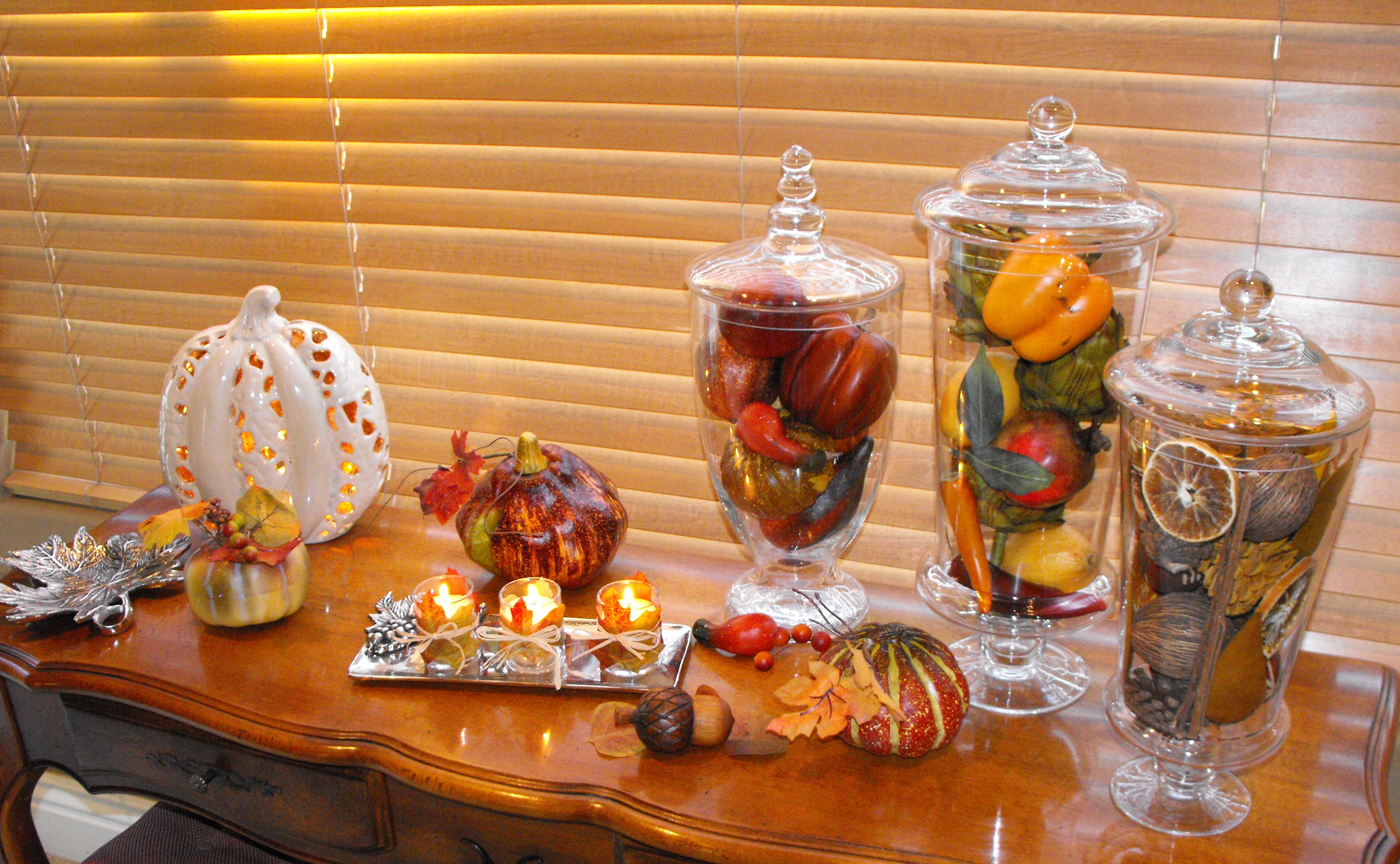 Festive Fall Decorator Accents – Life of the Party Always!