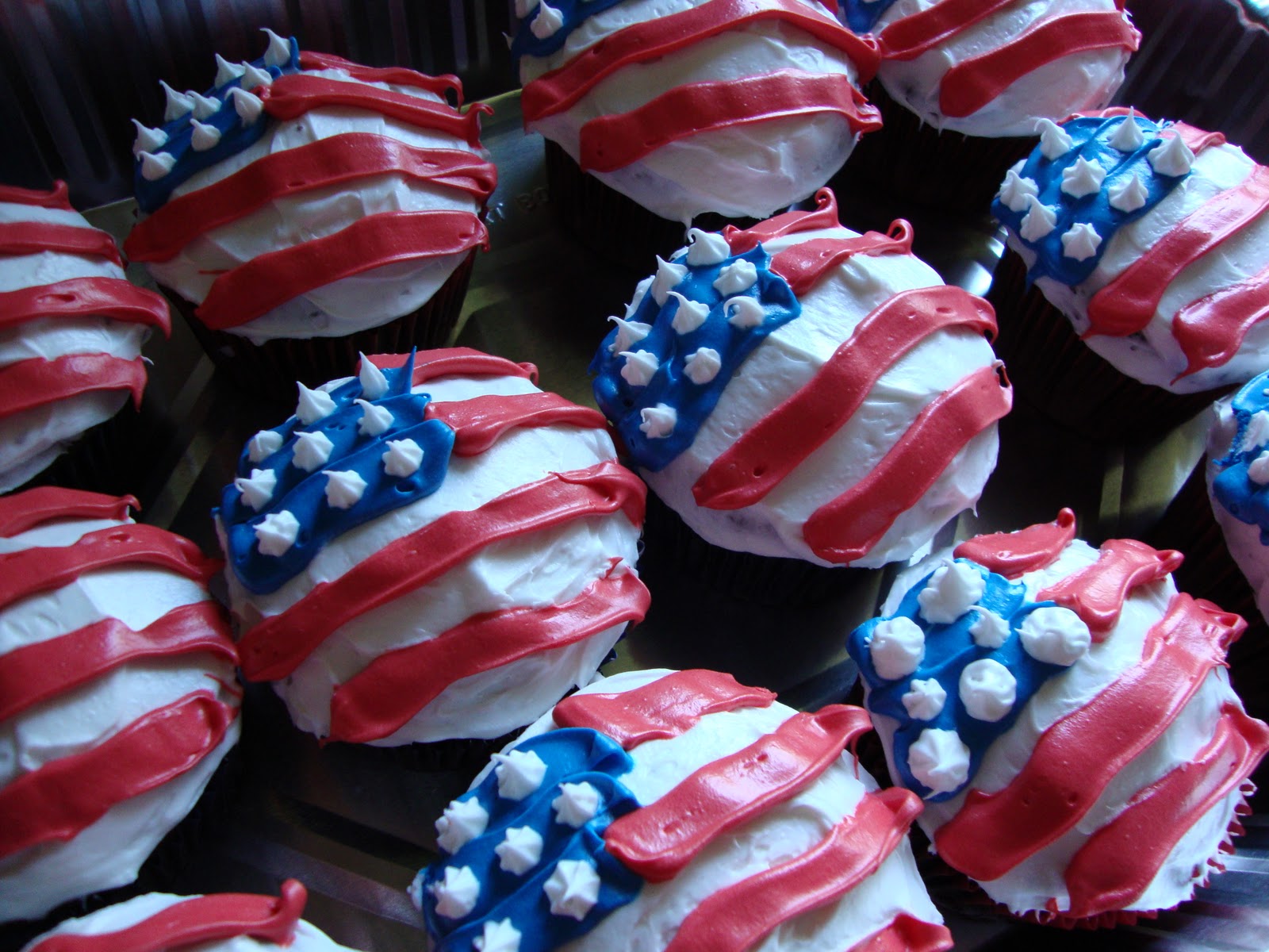 Flag Flying Cupcakes – Life of the Party Always!